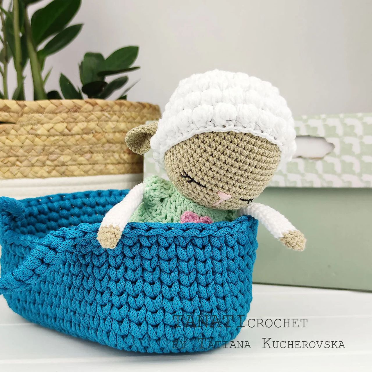 ⇒ Baby lamb in the cradle/crochet lamb pattern/crochet lamb ‣ 1000s to ...